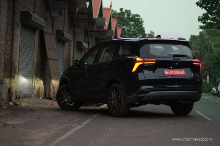 Mahindra XUV700 Petrol Automatic Review: Fast And Dynamic!