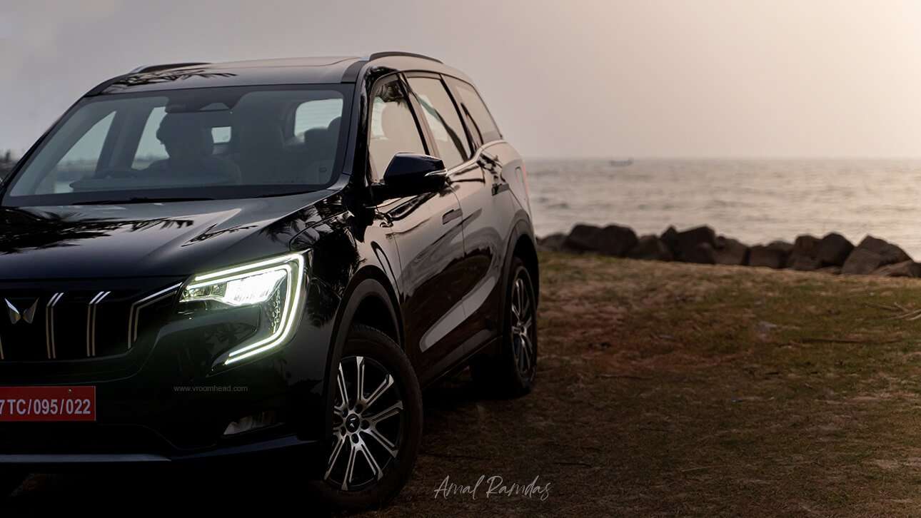 Mahindra XUV700 Petrol Automatic Review: Fast And Dynamic!