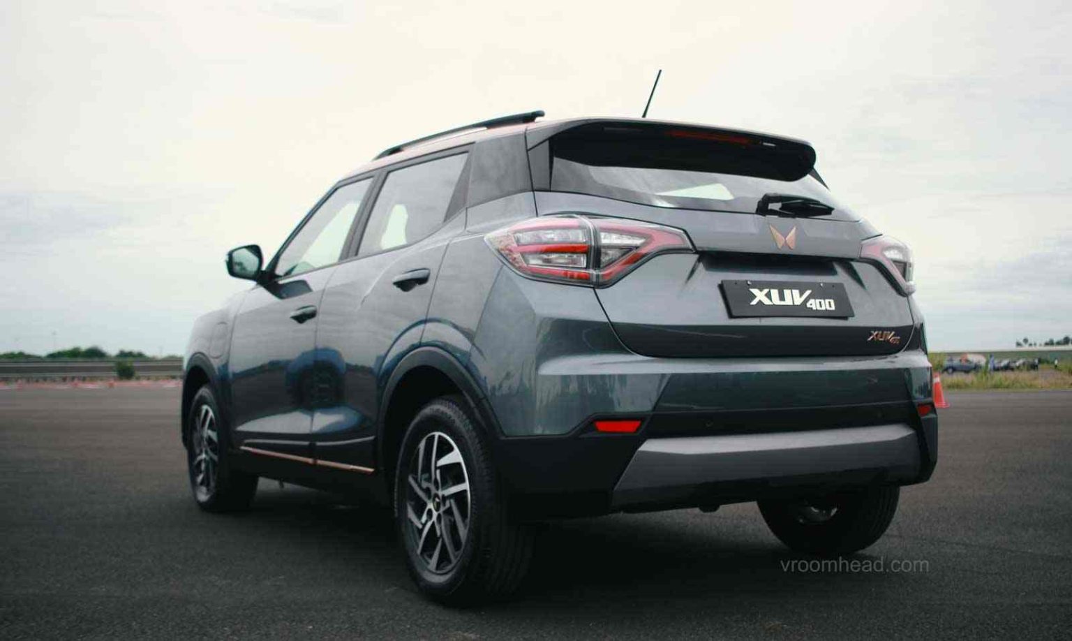 2022 Mahindra XUV 400 Review: Performance And Handling Tested